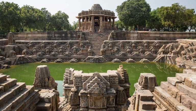 30 Images of Indian Stepwell that will leave you stumped – Earth is ...
