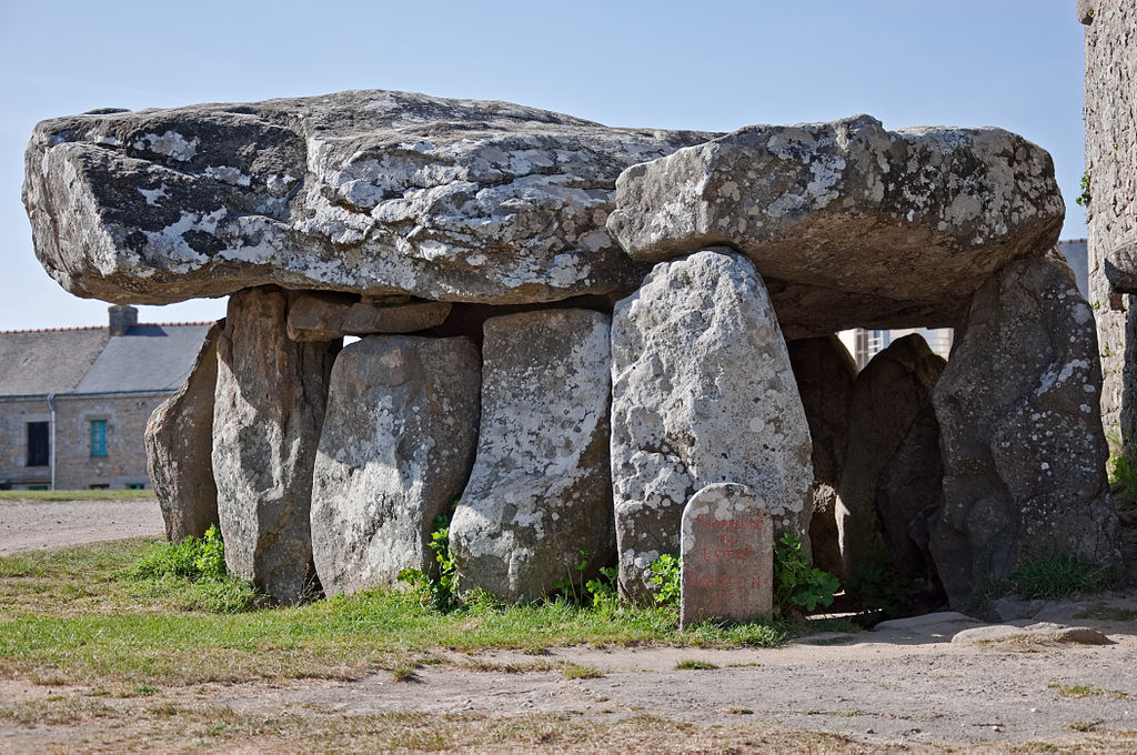 Megaliths: Stone Age Architecture – Earth is Mysterious