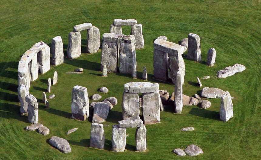 Megaliths: Stone Age Architecture – Earth is Mysterious