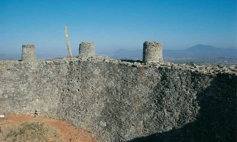 Great Zimbabwe: Stone Ruins of a Civilization – Earth is Mysterious